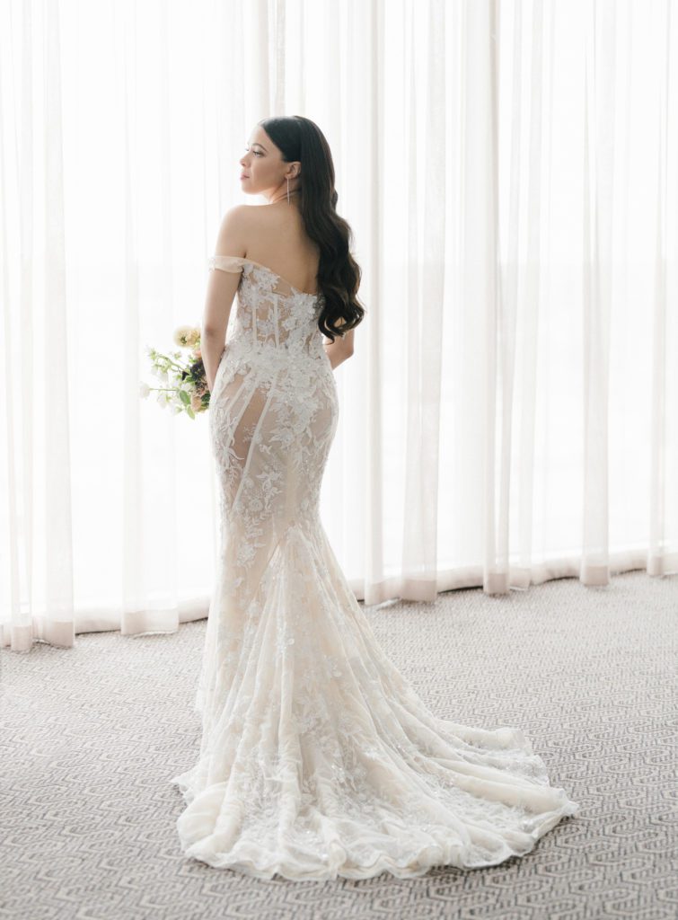 The Gage Milwaukee Wedding - Modern and Lush Wedding