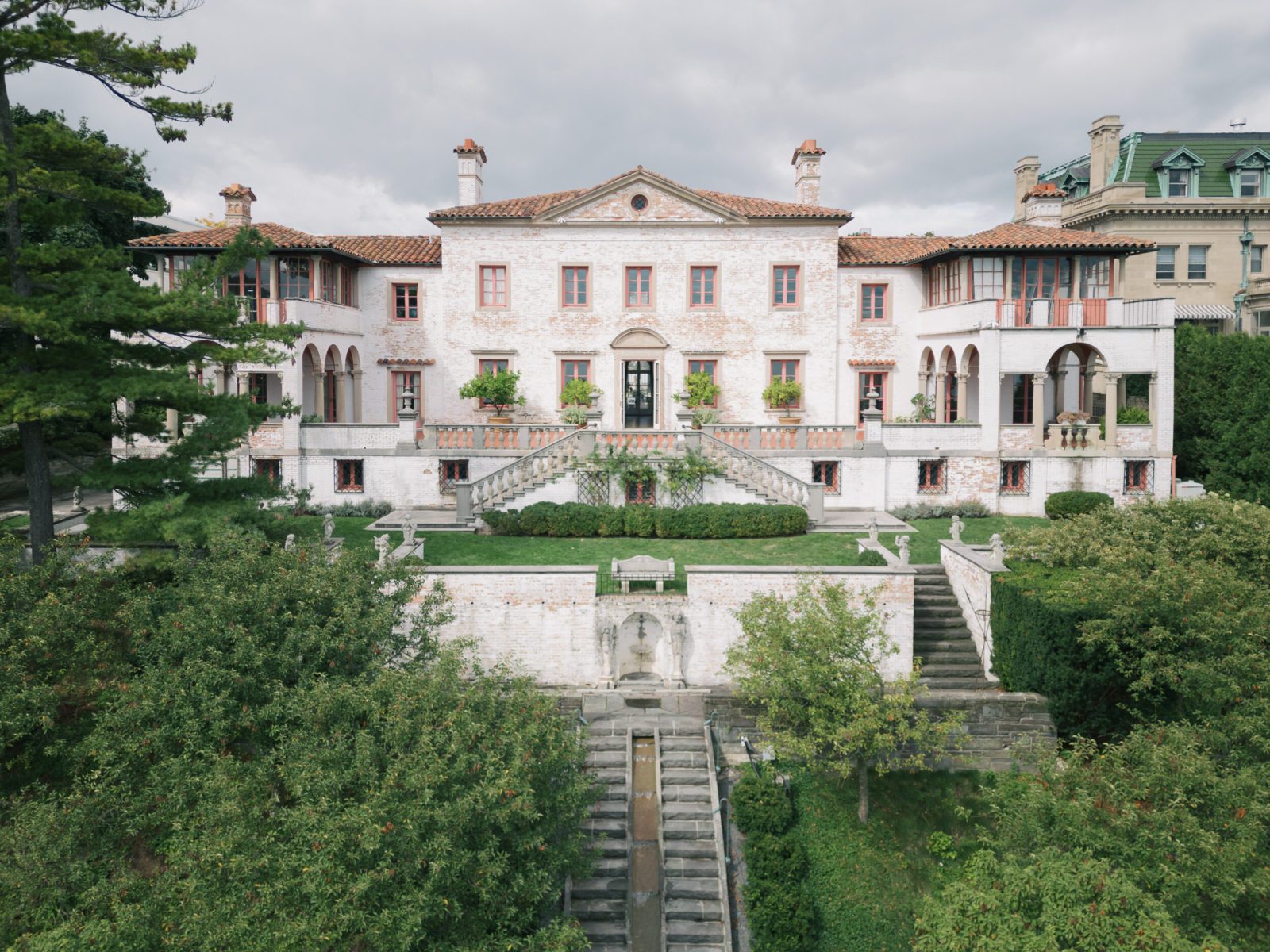 Villa Terrace Decorative Arts Museum - Milwaukee Wedding Venue